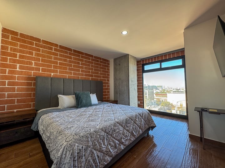Central In Mty Ideal Location Next To Fundidora - Monterrey