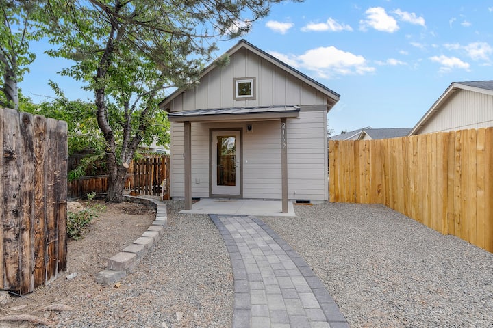 Newly Constructed Tiny Home - Redmond, OR