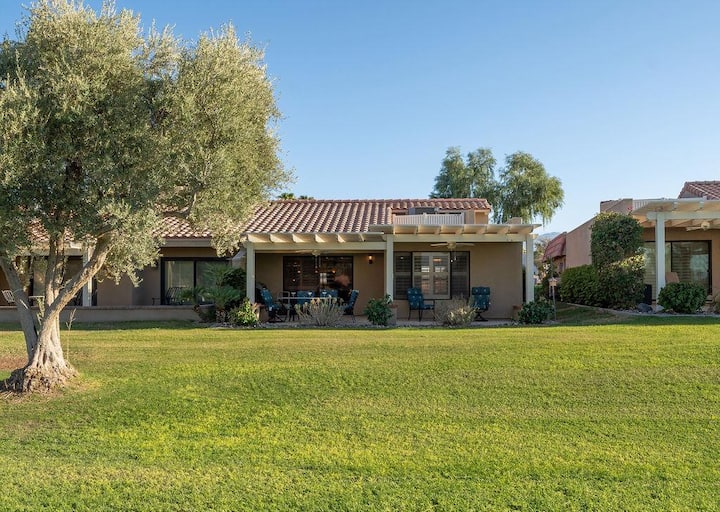 Sun-sational Escape: 2bd/2ba Condo In Palm Desert - Palm Desert, CA
