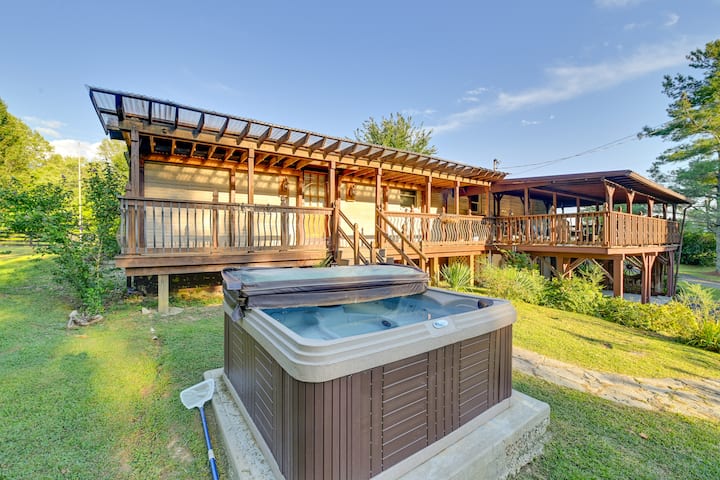 Red River Gorge Cabin: Hike + Relax! - Slade, KY