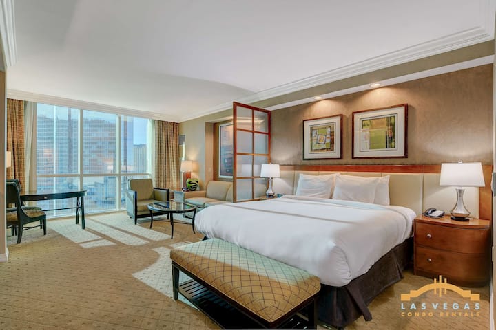 Mgm Signature-17-803 F1 Track & Strip View Studio - Las Vegas, NV