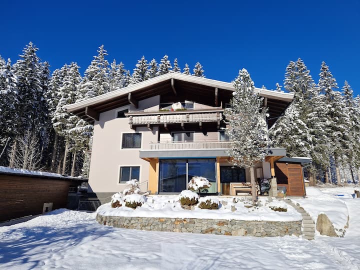 Appartement Calme Avec Grand Balcon - Neukirchen am Großvenediger