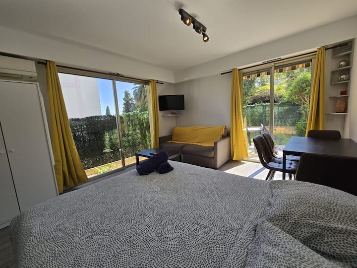Charmant Studio Avec Jardin - Calme - Proche Plage - Saint-Laurent-du-Var