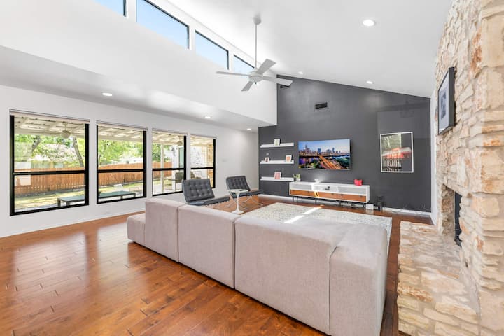 Close To Domain,dt,shopping | Chic & Serene | 3br - Crestview - Austin