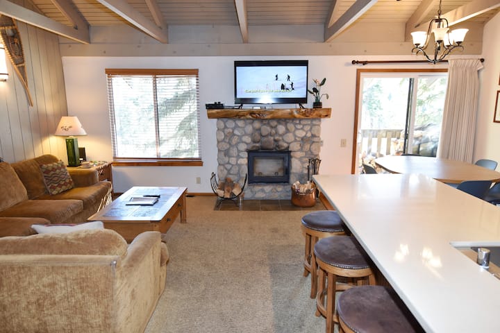 158 Mountain View Near Spa, Lifts, Bike Path - June Lake, CA