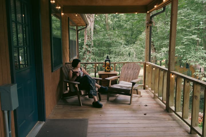 Jacuzzi, Fireplace, Nature, Views, Peaceful, Patio - Blairsville, GA