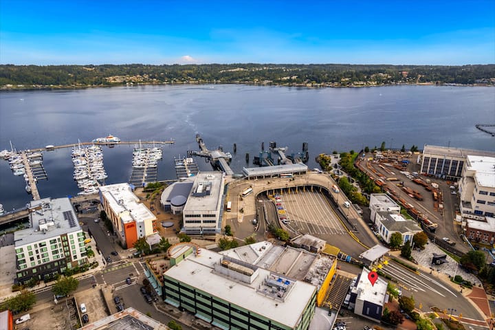 Tracyton Condo #202 - Port Orchard, WA