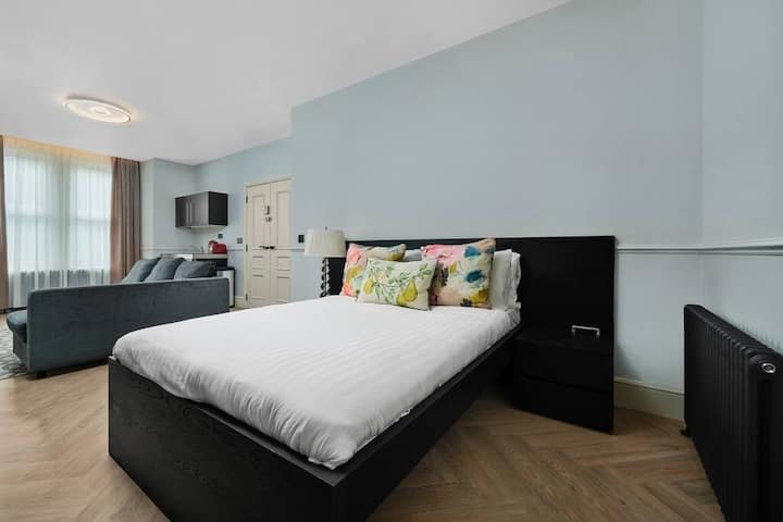 Comfortable London Stay For 4 - City of London
