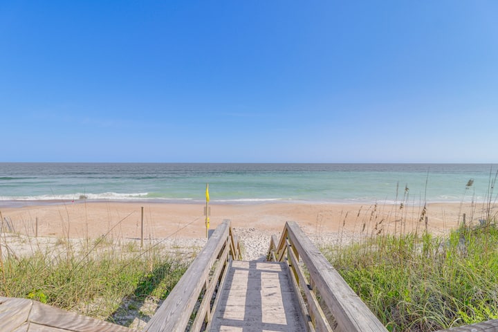 Walk To Beach: Family-friendly Surf City Condo! - Surf City, NC