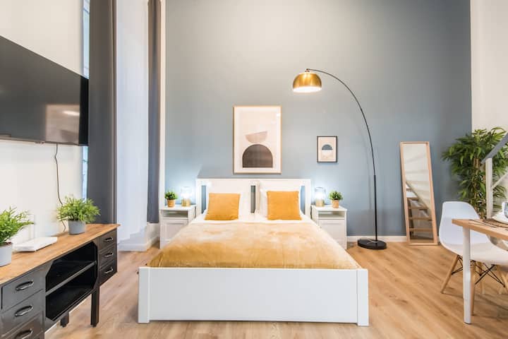 Central - Stylish - Modern Retreat - Budapest