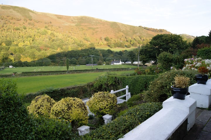 Komfortables Ferienhaus Mit Terrasse Und Aussicht - Llangollen