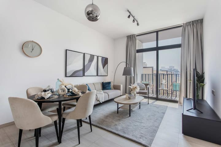Exquisite 1br Apartment With Cozy Balcony In Jvc - Dubai