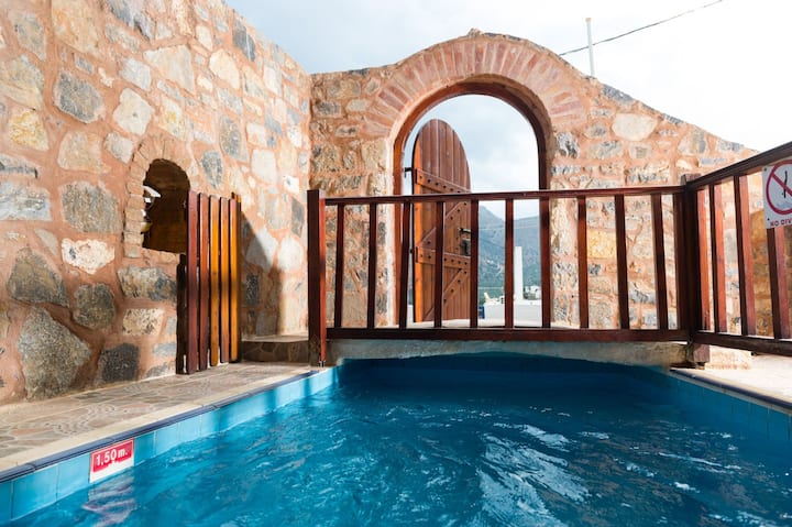 Ferienhaus In Mavrikiano Mit Privatem Pool - Elounda