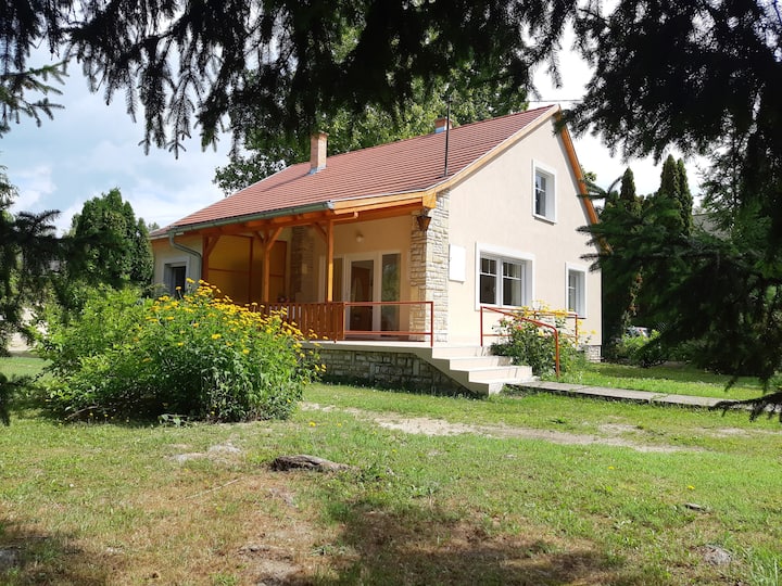Renoviertes Haus In Zamárdi Mit Großer Terrasse - Balatonfüred