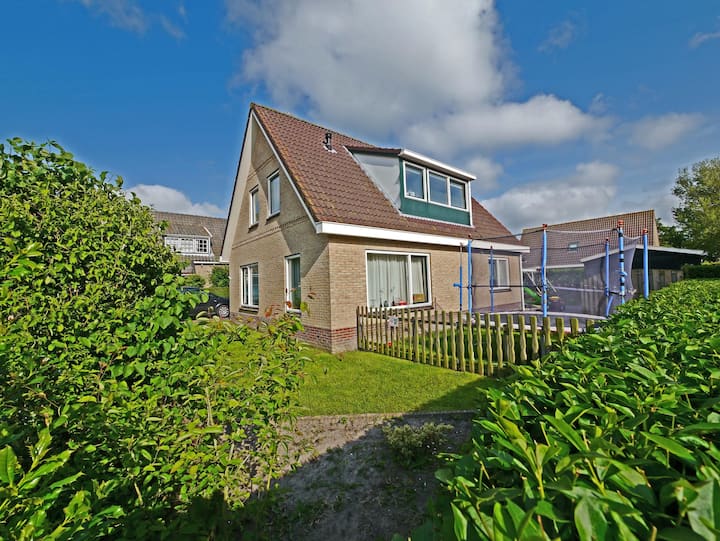 Eine Komfortable Ferienwohnung Mit Terrasse Und. - Ameland