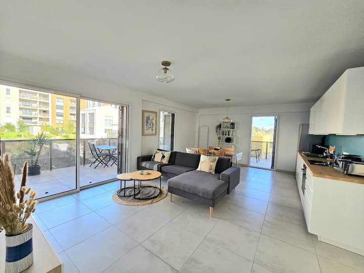 Calme, Vue, éLégant, Spacieux, Sûr Et Central - Montpellier