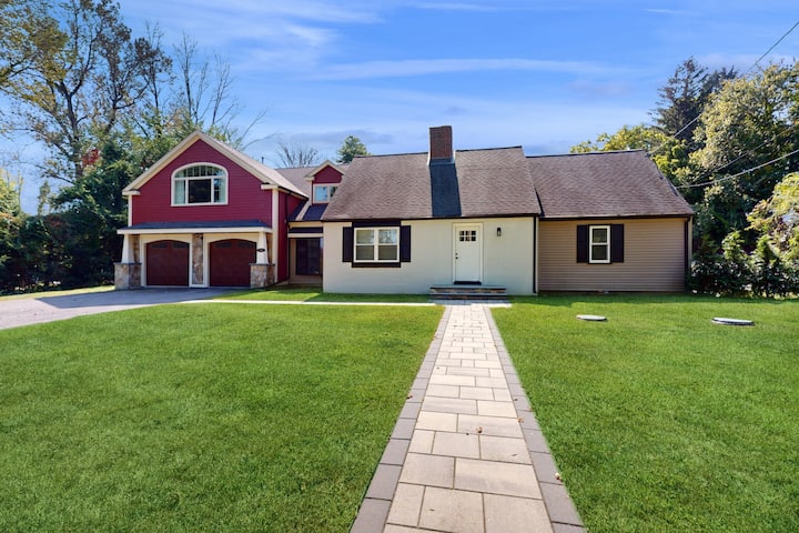 3br House W/ A/c & Patio, Near Stadium & Shops - Foxborough, MA