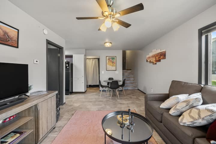 Serene Flagstaff Home With Tranquil Mountain Views - Flagstaff, AZ
