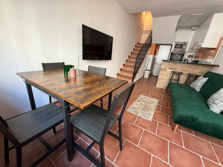 Estepona Old Town Gem • 5 Min Walk To Beach - Estepona