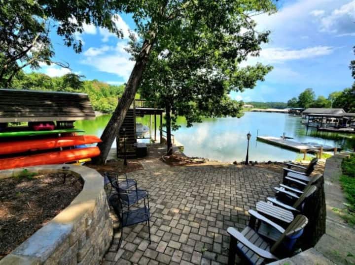 Break Away - Sleeps 12, Kayaks, , Games Galore! - Smith Mountain Lake, VA