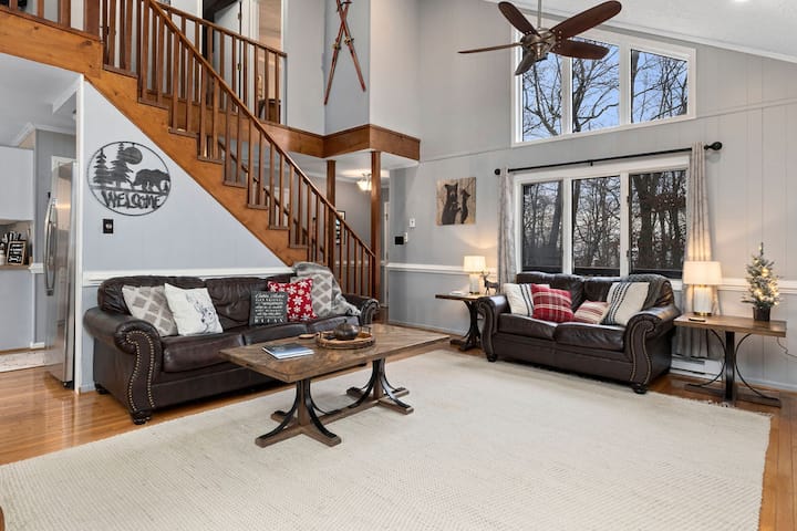 Blackwood Chalet: Hot Tub + 0.3 Mile From Slopes - Wintergreen