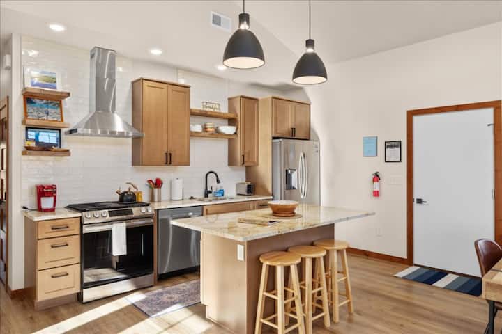 Lone Elk Retreat - Red Lodge, MT