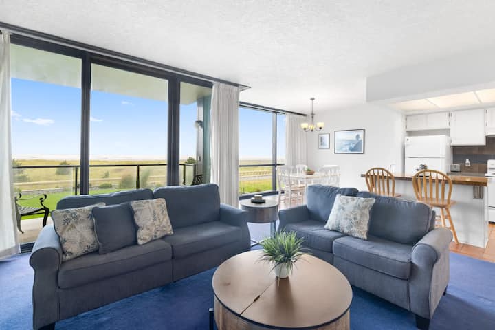 Sand & Sea Retreat (100) - Stunning Beachfront On - Seaside, OR