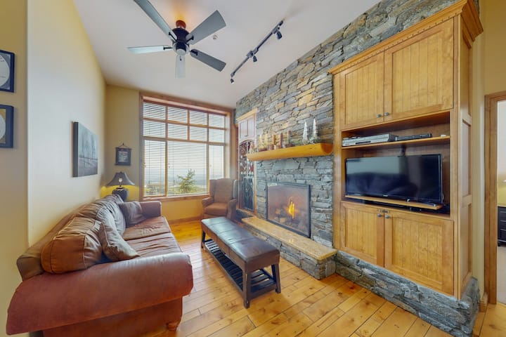 2br Condo With Hot Tub And Fireplace - Big White Ski Resort, BC