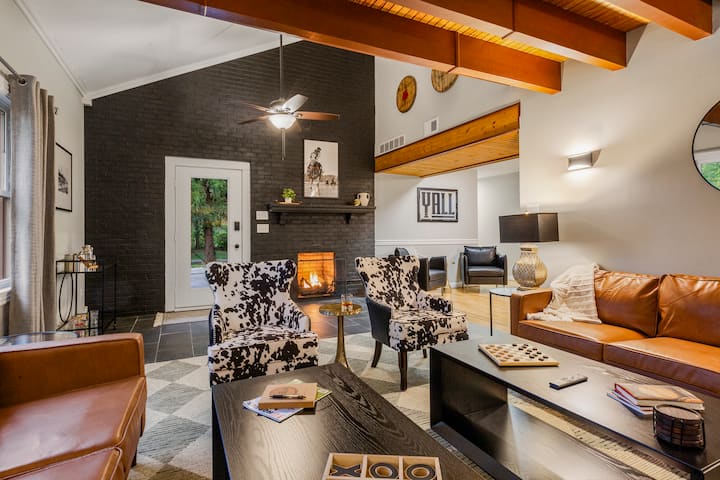 Bourbon Trail Cabin- Sleeps 10-hot Tub, Firepit - Kentucky