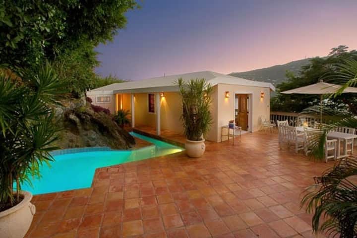 Solitude By The Sea - Saint Thomas