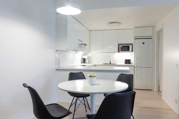 Spacious Apartment For 4 With Sauna In Jätkäsaari - Helsinki