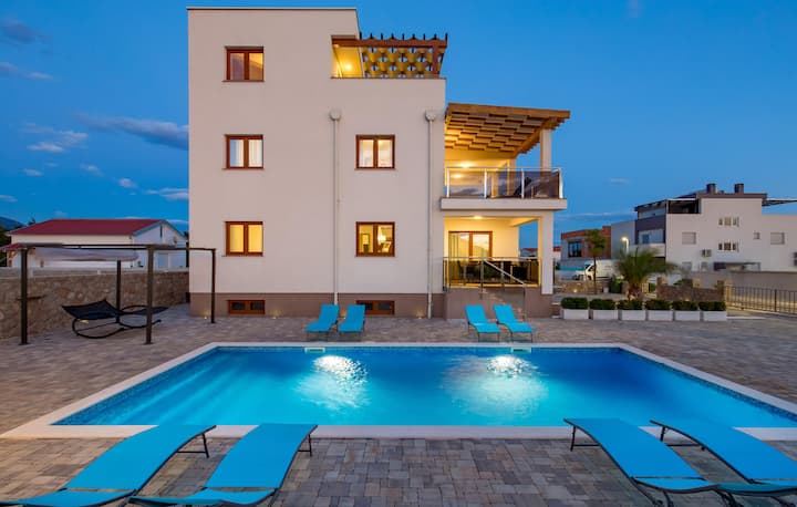 Pet Friendly Home In Seline With Sauna - Starigrad