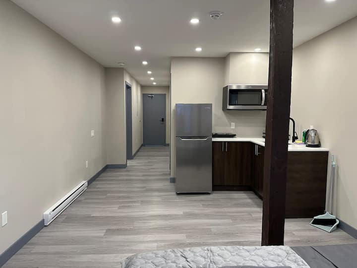 1-bedroom Hotel-apartment #202 In Sutton, On - Georgina