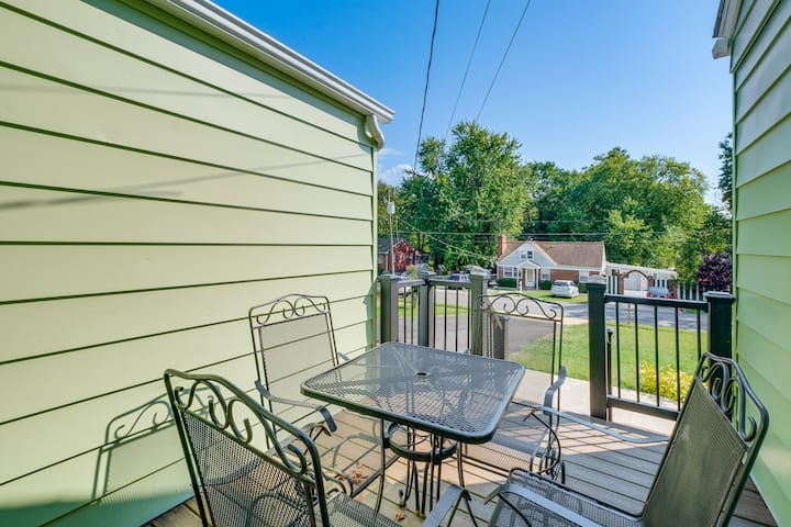 2 Mi To Potomac Mills: Modern Home In Woodbridge - Woodbridge, VA