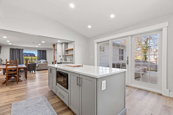 Modern Ranch In Skaneateles - Skaneateles, NY