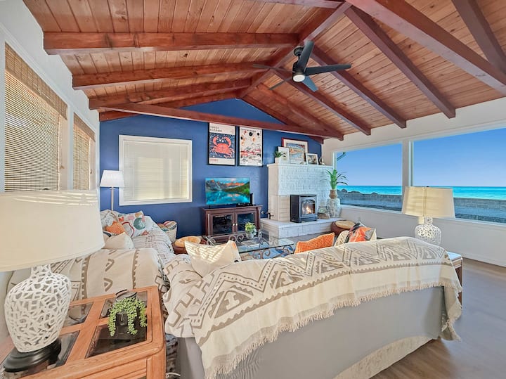 Seaside C: Beachfront Escape On Dungeness Bay - Sequim, WA