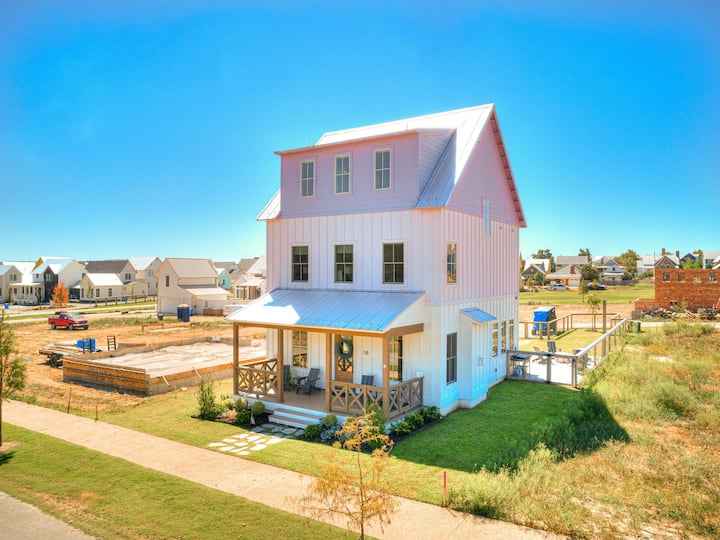 Lila House - Carlton Landing