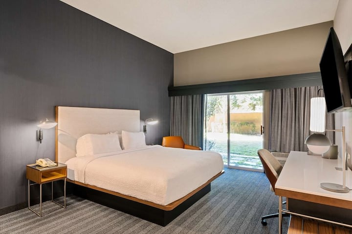 Pet-friendly Hotel With Onsite Pool, Free Parking! - Danville, CA
