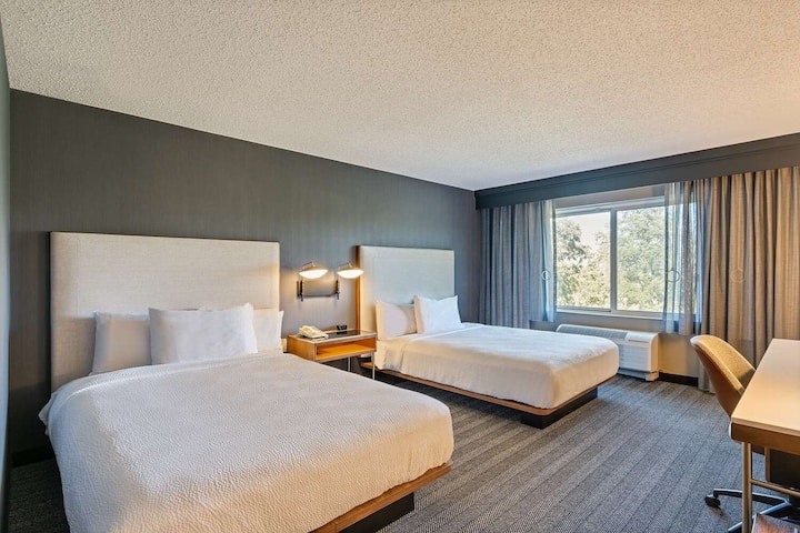 Group Vacay! 4 Pet-friendly Units, Outdoor Pool! - San Ramón, CA