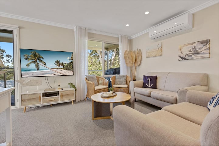 Driftwood @ Mcmillans - 3br W/ Shared Pool & Games - Metung