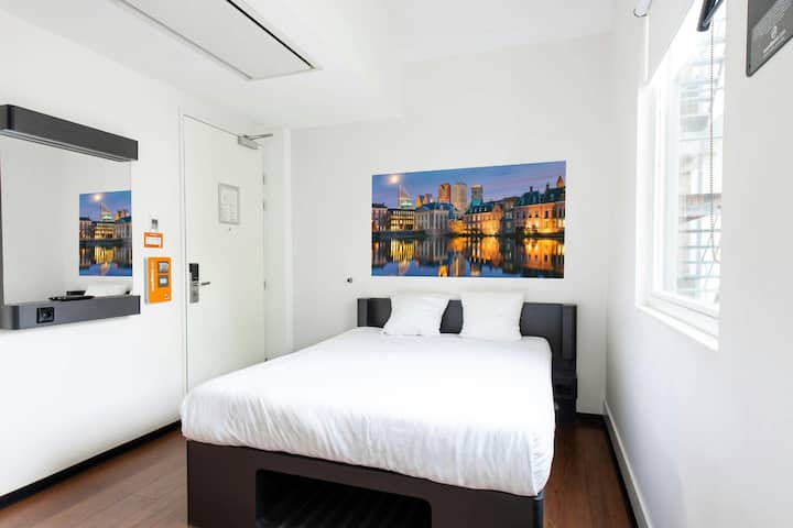 All The Essentials Plus Accessible Rooms - The Hague