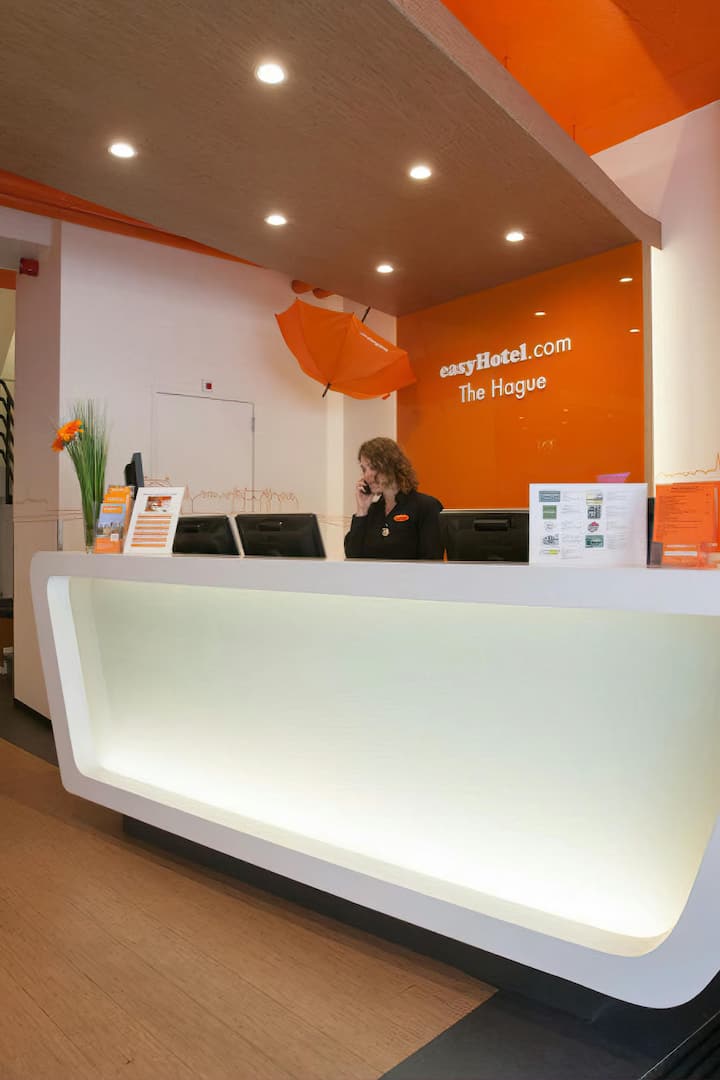 Art Fans Will Love Escher In Het Paleis Gallery - Scheveningen