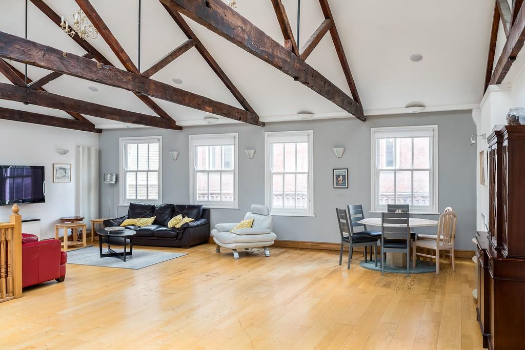 Specious Family Kensington 5-bed House, Sleeps 12 - London