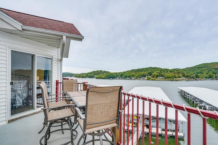 'Lake It Easy' Waterfront Ozarks Condo W/ Balcony! - Ha Ha Tonka State Park, Camdenton