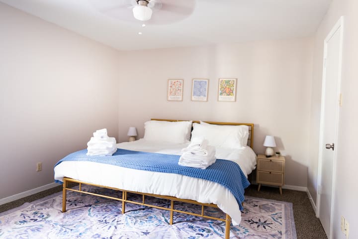 Bright & Pet-friendly 2br | Heart Of Mobile - Mobile, AL