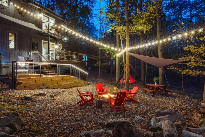 Hot Tub, Lake Access, Firepit | Somerset Lodge - East Stroudsburg, PA