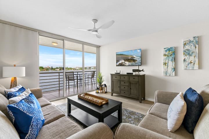Bahia Vista Sunset Beauty By The Bay 14-360 - St. Petersburg, FL
