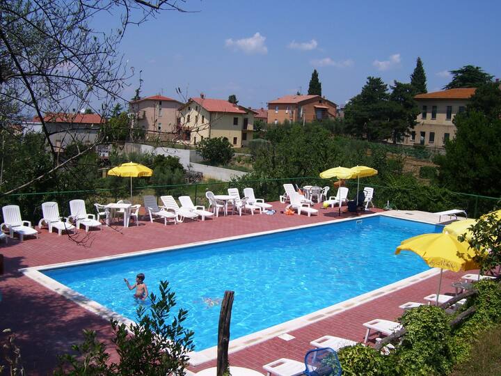 Maison De Vacances à Pacaino Avec Piscine - Umbria