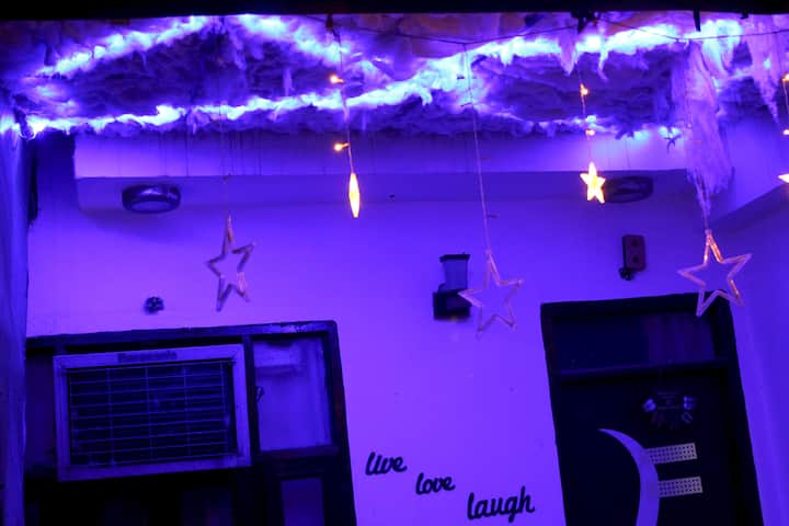 Cozy Rooftop Retreat In Central Delhi(pvtentrance) - New Delhi Railway Station