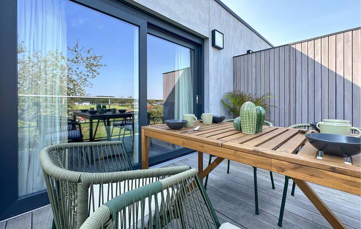 2 Bedroom Beautiful Apartment In Bièvre - Daverdisse